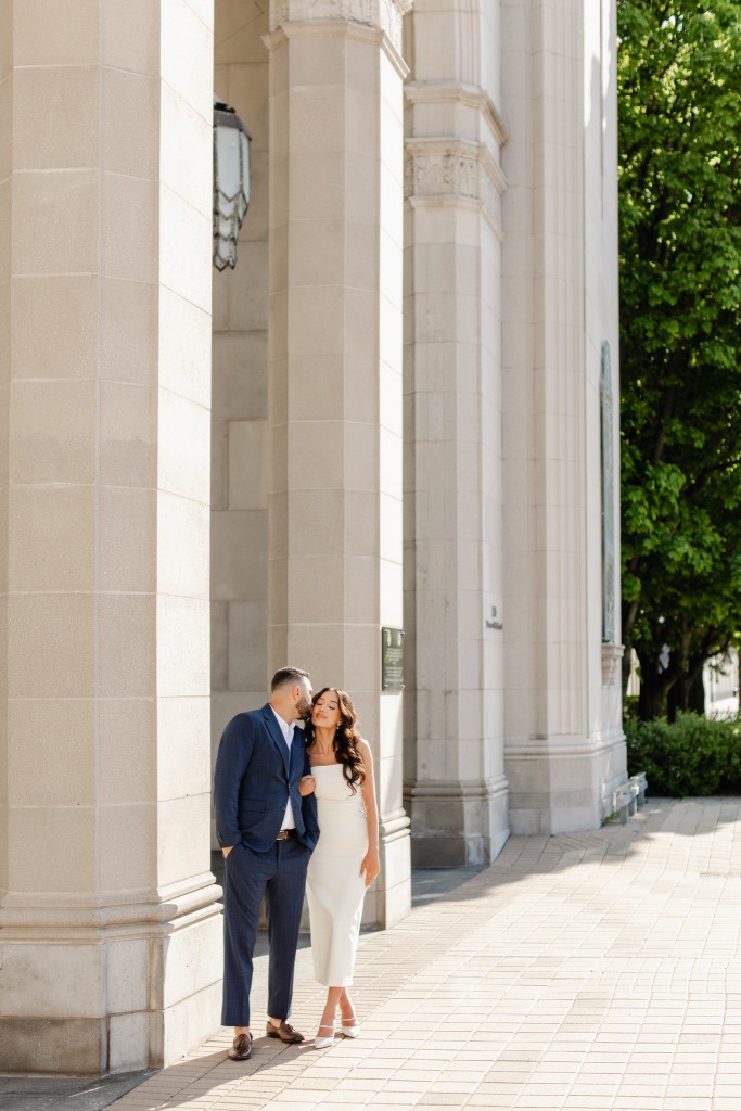 A Modern Styled Engagement Shoot in Downtown Toronto | Purple Tree ...