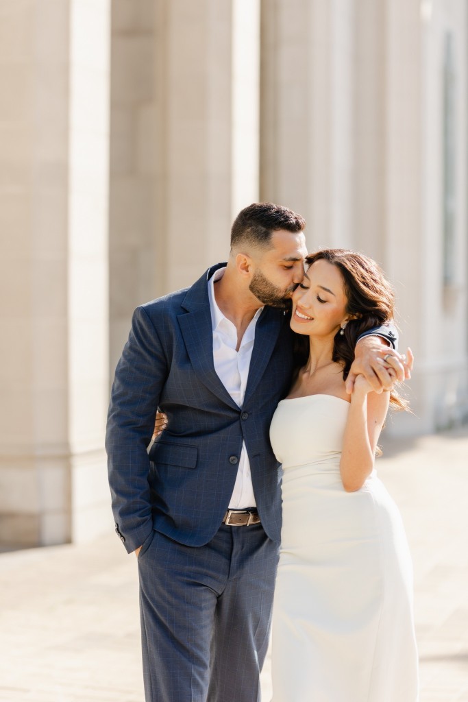 A Modern Styled Engagement Shoot in Downtown Toronto | Purple Tree ...